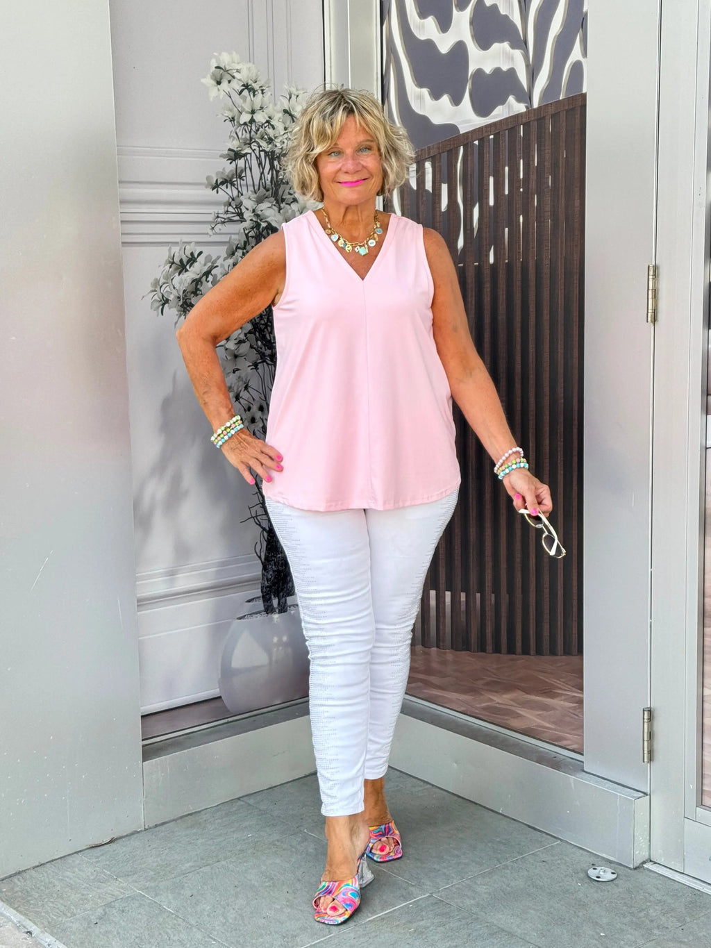 LULU-B CLEAR PINK SLEEVELESS TAILORED V - Cathys Place